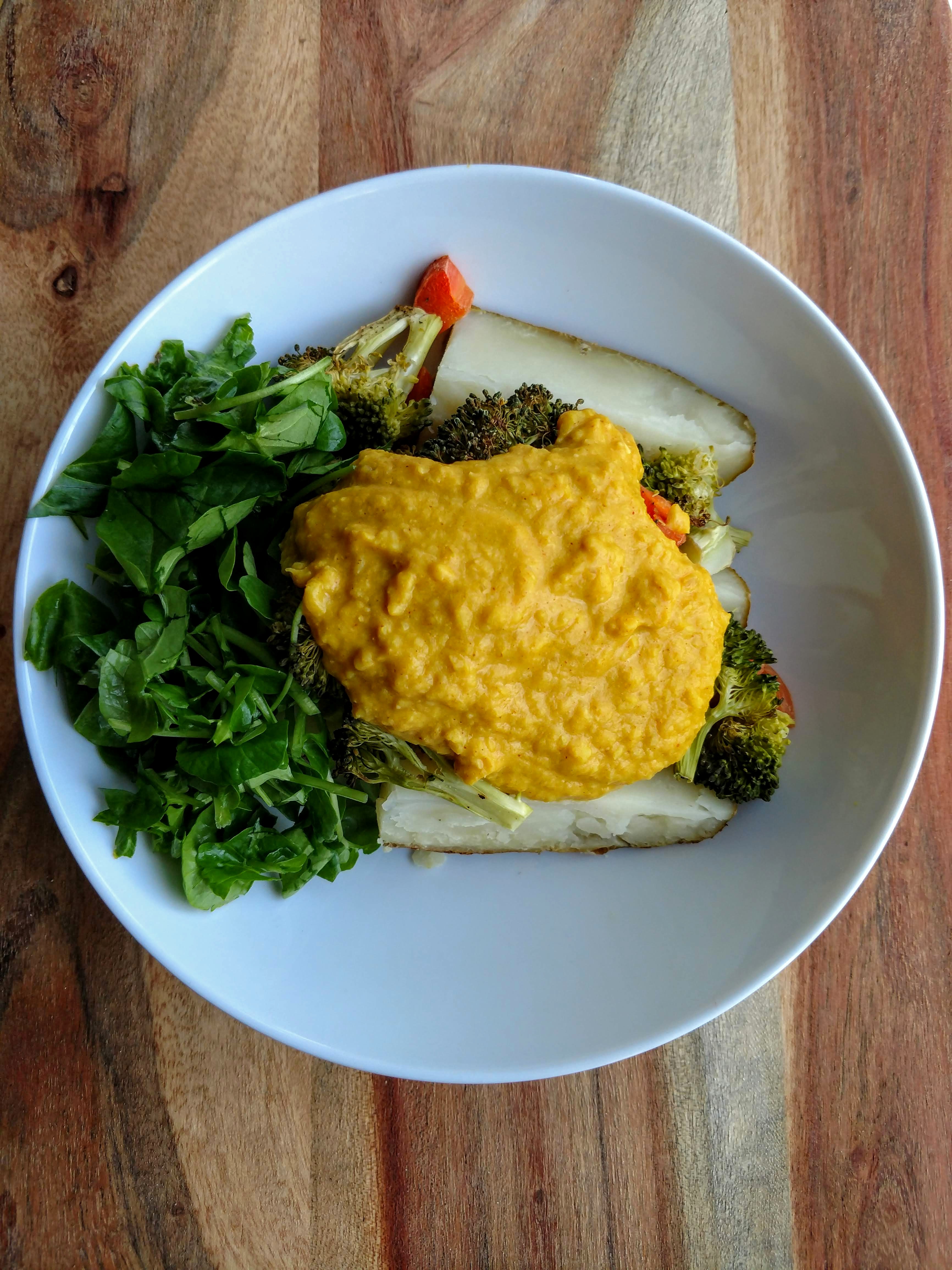 A Meal Prep Staple {Baked Potatoes & Veggies w/ Vegan Cheezy Sauce}
